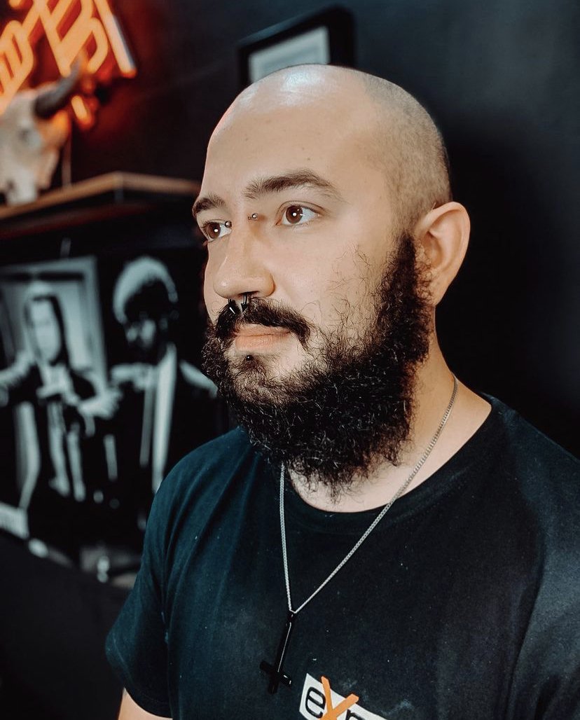 Mistrz piercingu Solonevich Oleksandra - VeAn Poland